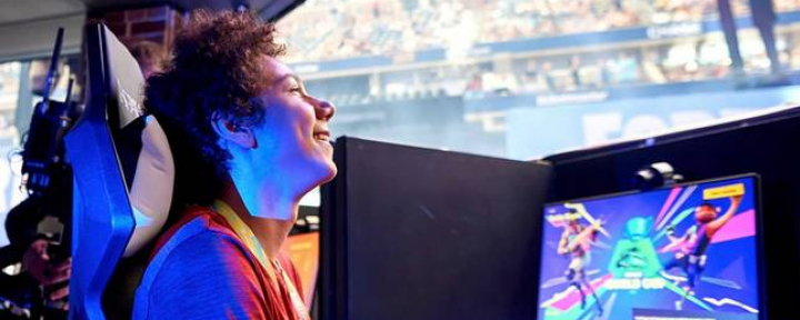 Svenska World Cup-deltagaren Crue skriver på för TSM | Fragbite.se